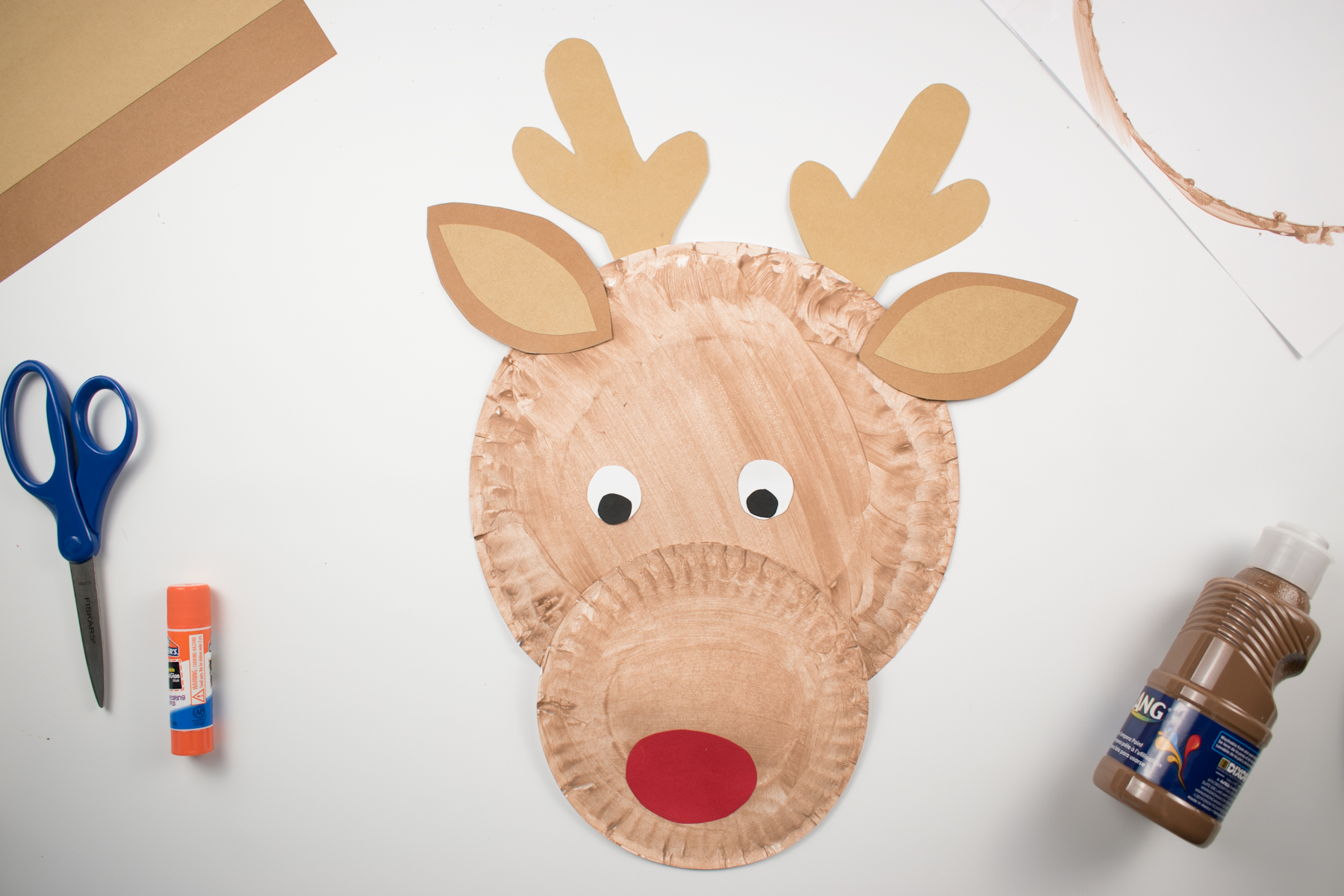 How To Make A Reindeer Paper plate Craft 2023